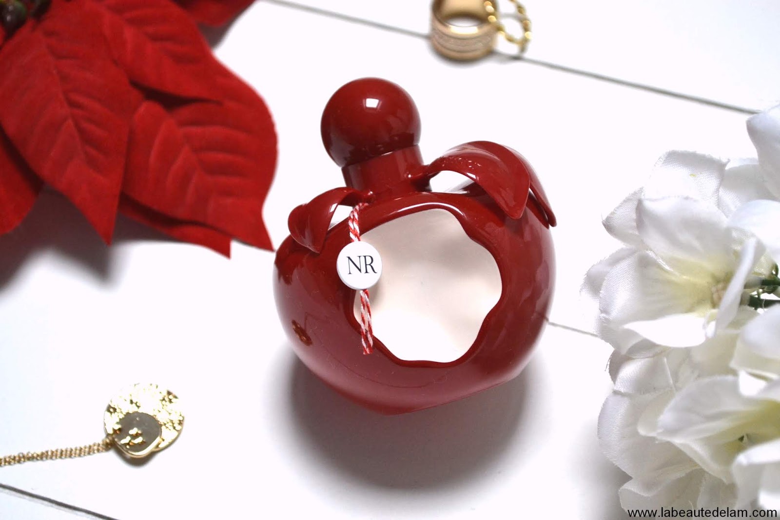 Nina Rouge : le nouveau parfum pomme à croquer de Nina Ricci