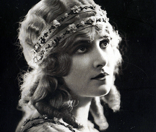 O triste fim de Lilian Hall-Davis, a primeira musa de Hitchcock ...