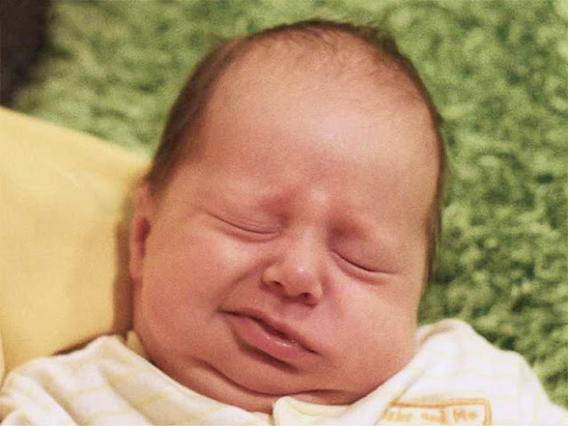 19 Baby Pooping Faces.