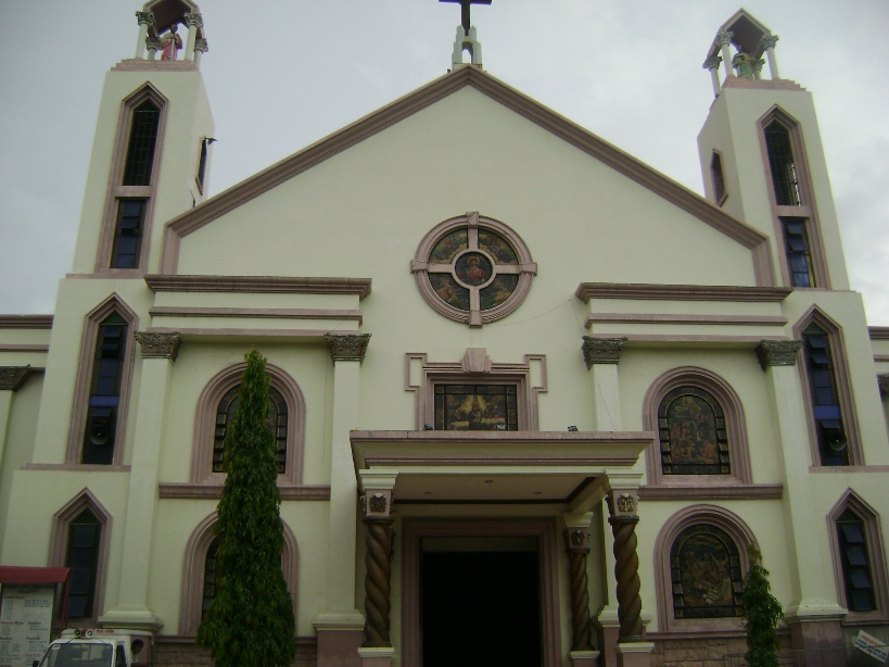 LakbayLoyd: Visita Iglesia - Churches in the Philippines - Luzon
