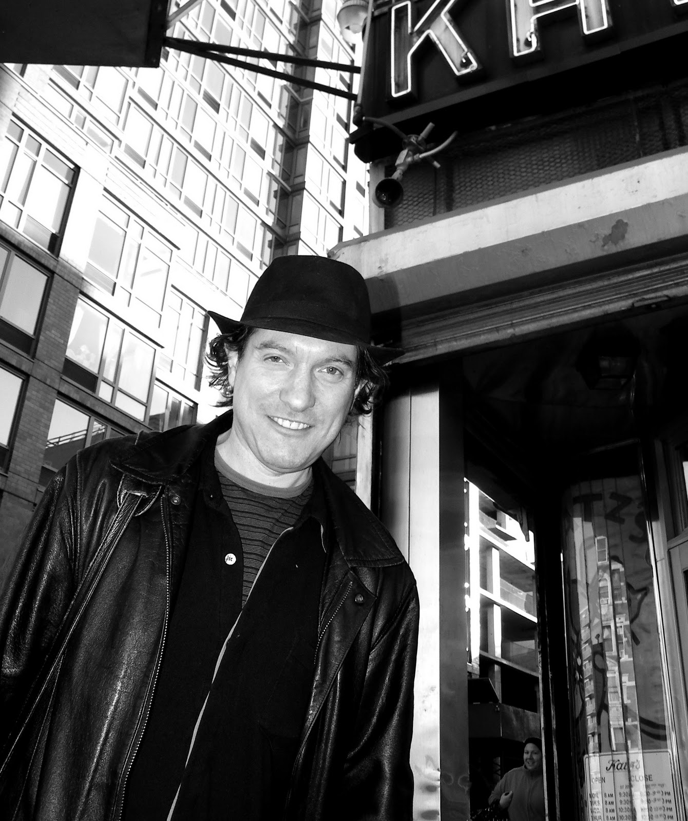 Ruski's Hollywood Reflections: Nicholas Goodman Directs His Canine Instinct