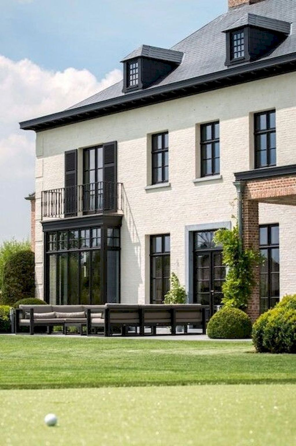 85+ Amazing Window Exterior Design Ideas For Your Home | ARA HOME