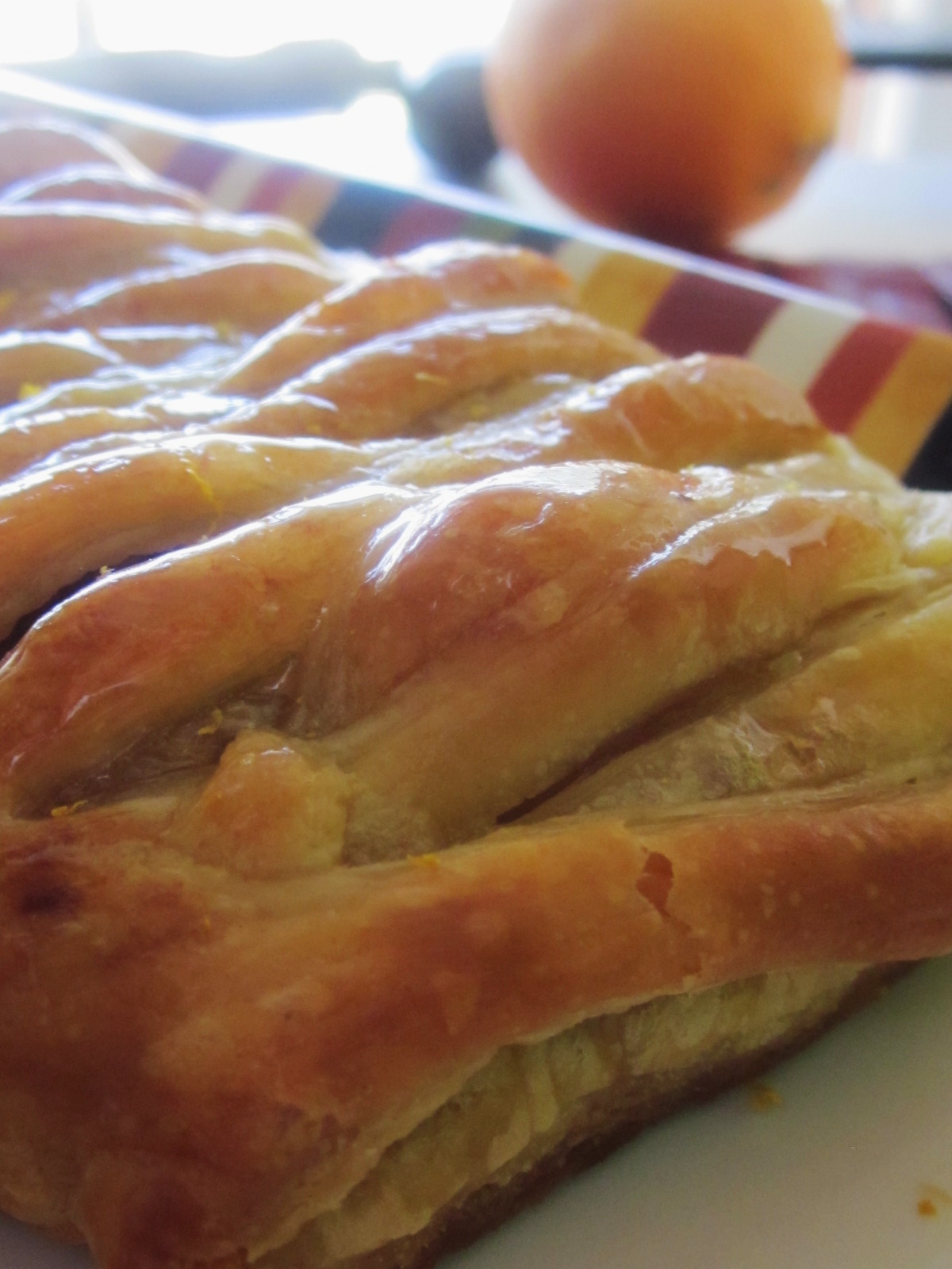 Chef Tess Bakeresse: My Easy Apple Fruit and Nut Strudel