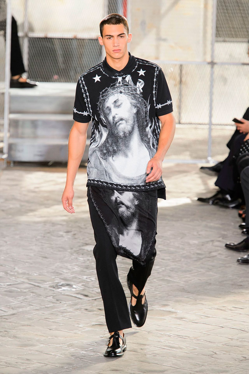 FASHIONFRENICOS: Sacro y profano: Givenchy S/S 2016