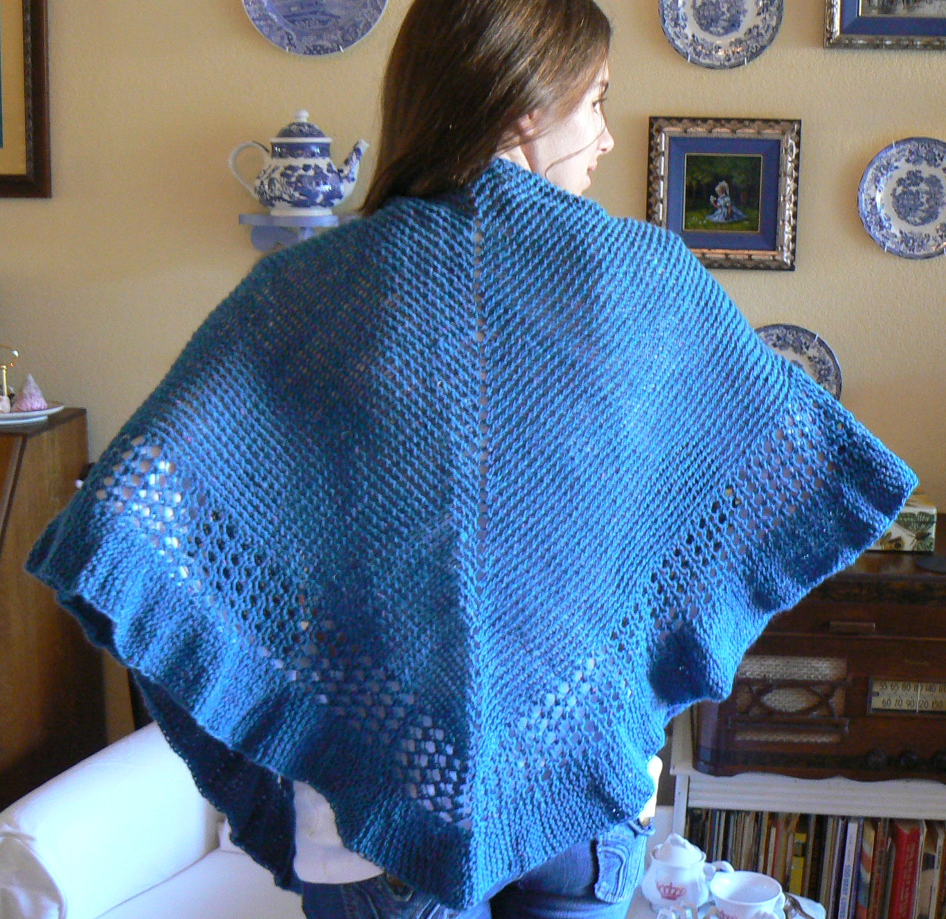 Renee Van Hoy Designs Innovative Patterns for Loom Knitters: Waves of ...