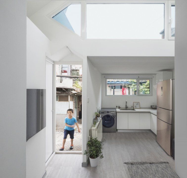 TINY HOUSE TOWN: The Plug-In House