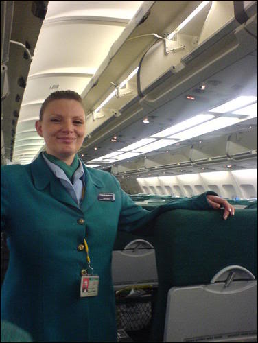 Cabin Crew Photos: Aer Lingus Flight Attendant Uniforms