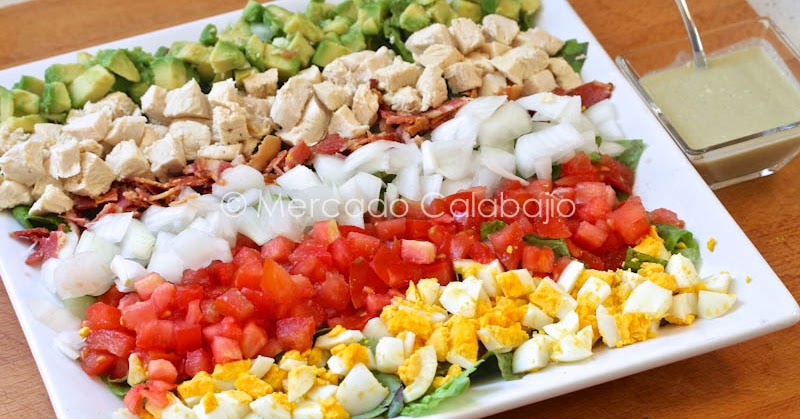 Cobb Salad, una ensalada original para el verano. Receta | Mercado ...