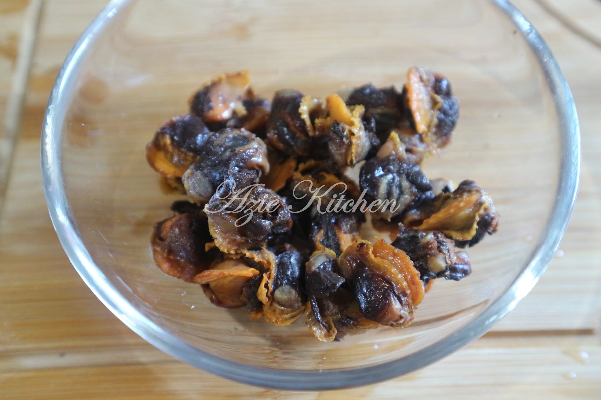 Gulai Lemak Jantung Pisang dan Isi Kerang - Azie Kitchen