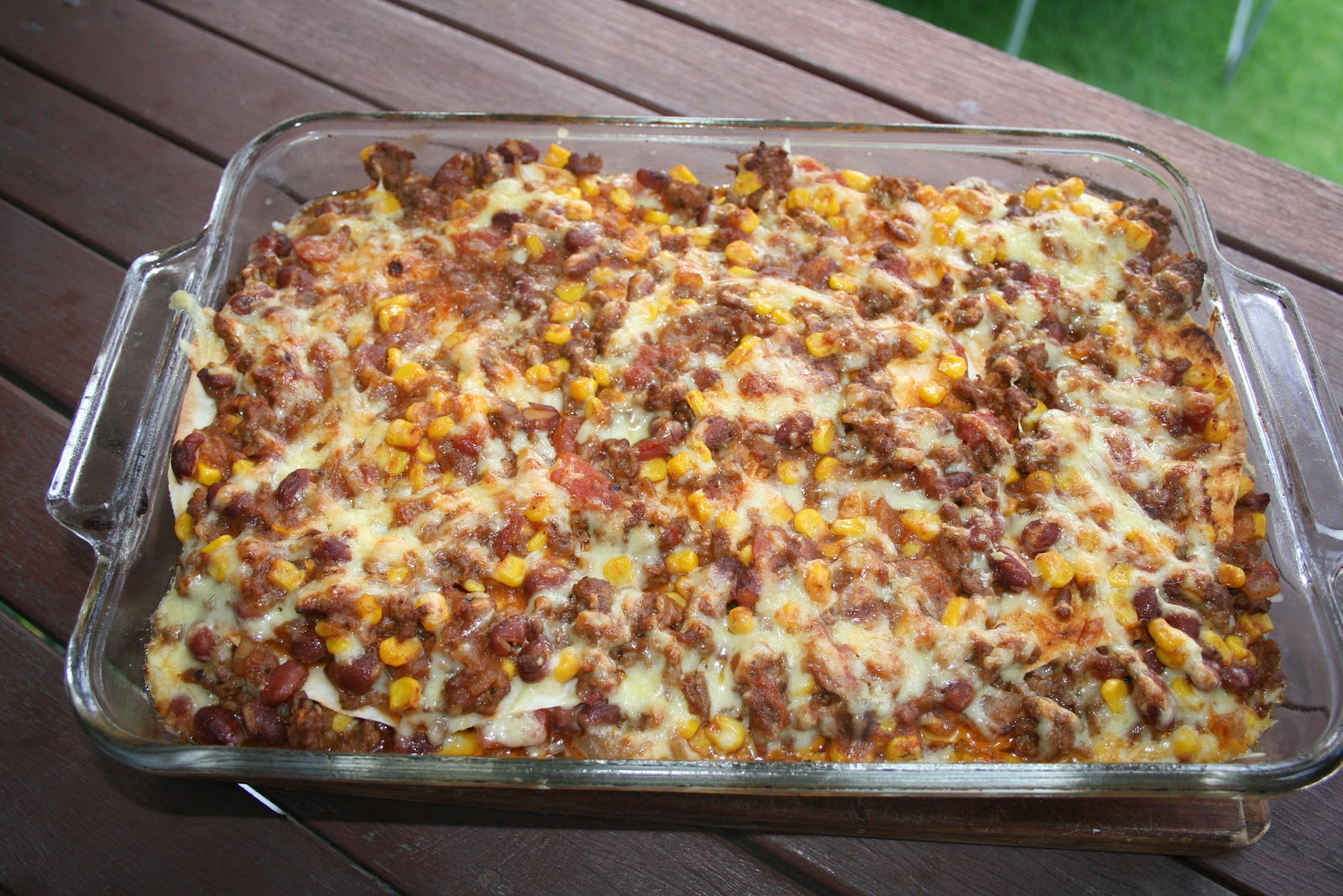 Cooking On A Shoestring: SPICY BURRITO BAKE