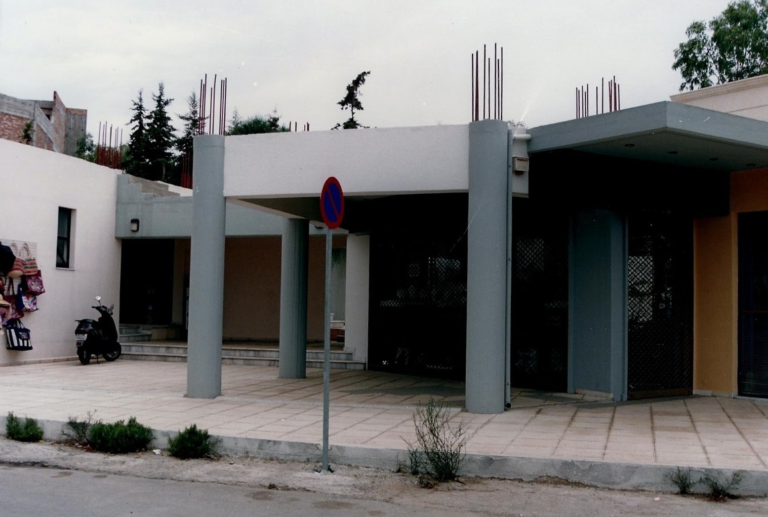 ΚΤΙΣΜA (ΕΛΛΗΝΙΚΑ): ΣΥΓΚΡΟΤΗΜΑ ΕΝΟΙΚΙΑΖΟΜΕΝΩΝ ΔΩΜΑΤΙΩΝ - ΑΜΜΟΥΔΑΡΑ ΓΑΖΙΟΥ
