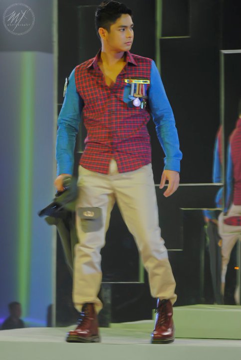 BLUECLOUD'S CONFESSIONS: PFW HOLIDAY 2011: BENCH, HUMAN AND KASHIECA