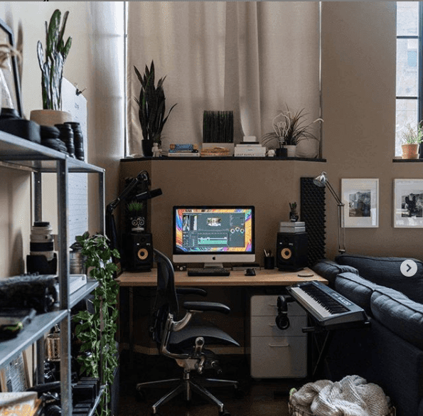 20 Inspirasi Setup Meja Kerja Minimalis di Rumah | Mood Bosster ...