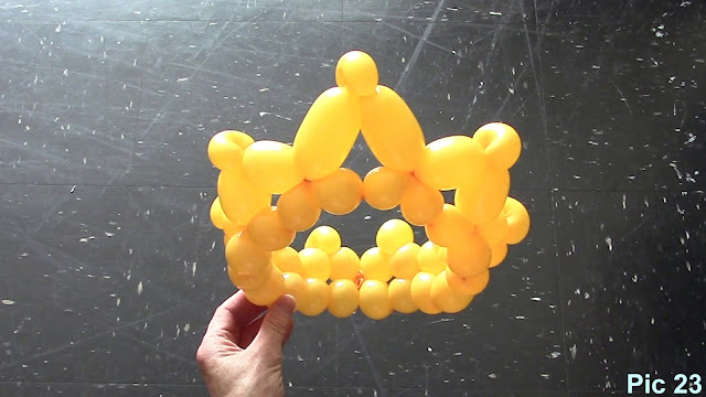 CLASSICAL: Balloon crown