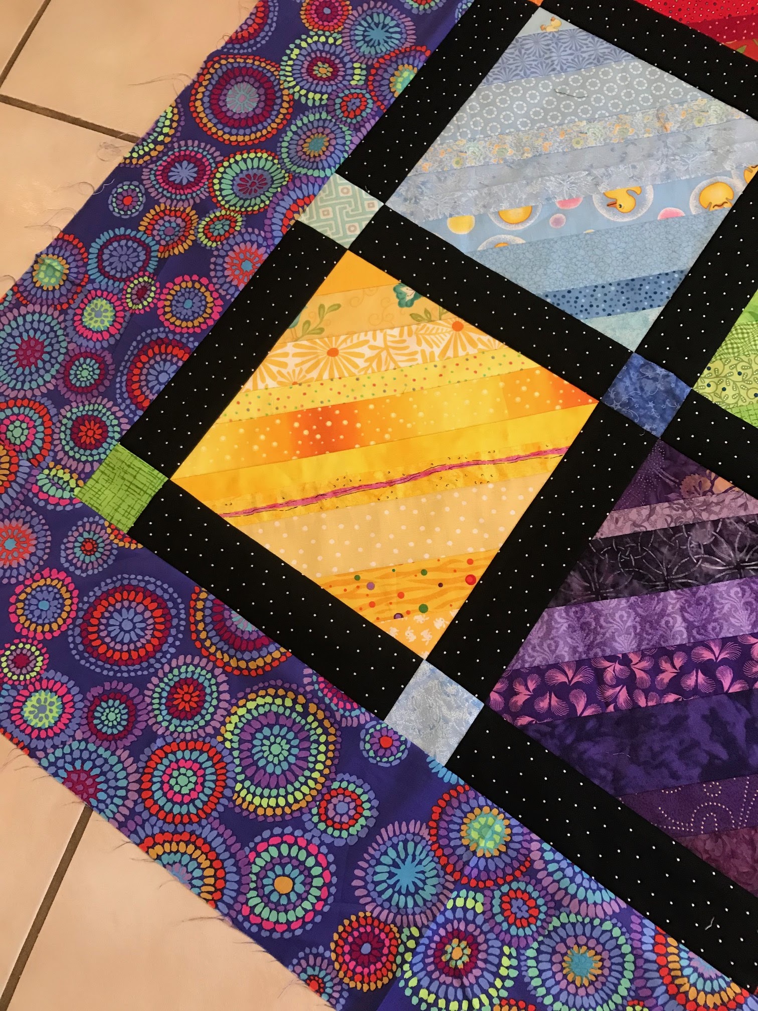 My Sewing Room: Rainbow String Quilt