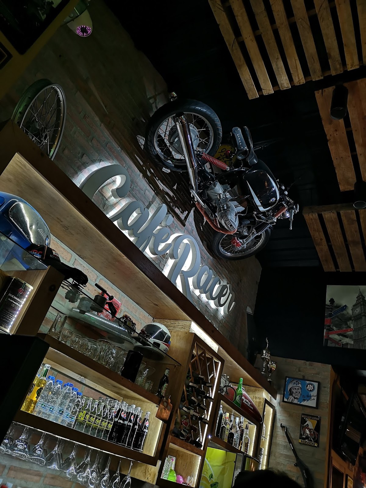 CAFÉ RACER BAR | El blog de Cariz