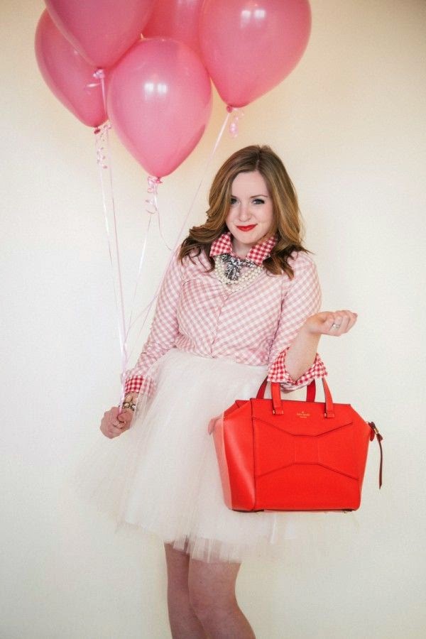 .: Guide to the Perfect Valentine's Day: What to Wear