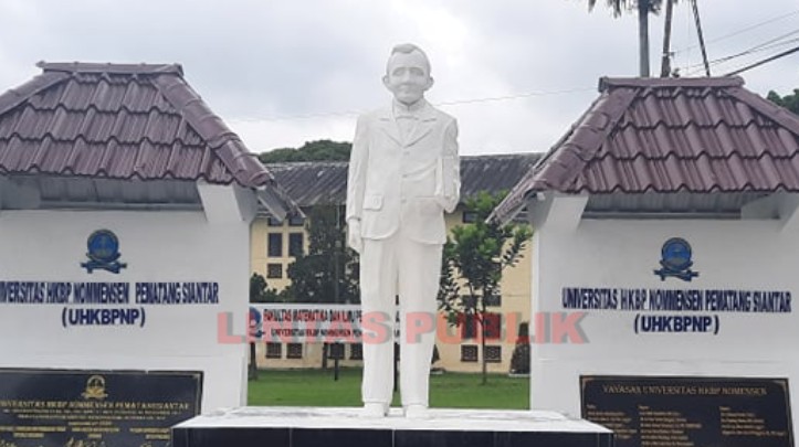 Patung Nommensen di Universitas HKBP Nommensen Pematangsiantar - Lintas ...