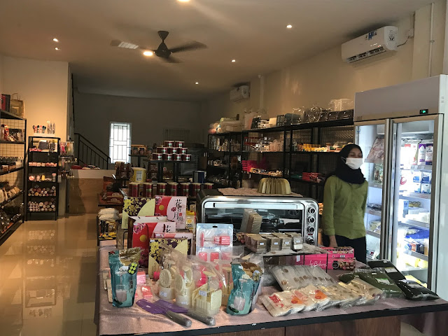 Kuliner Batam : Lima Dessert Terbaik Claire's Cake Shop - Catatan ...