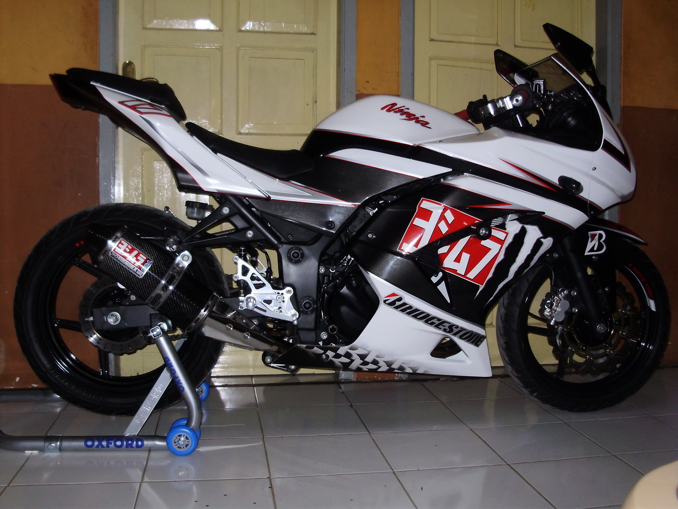 35+ Modifikasi Motor Kawasaki Ninja 250