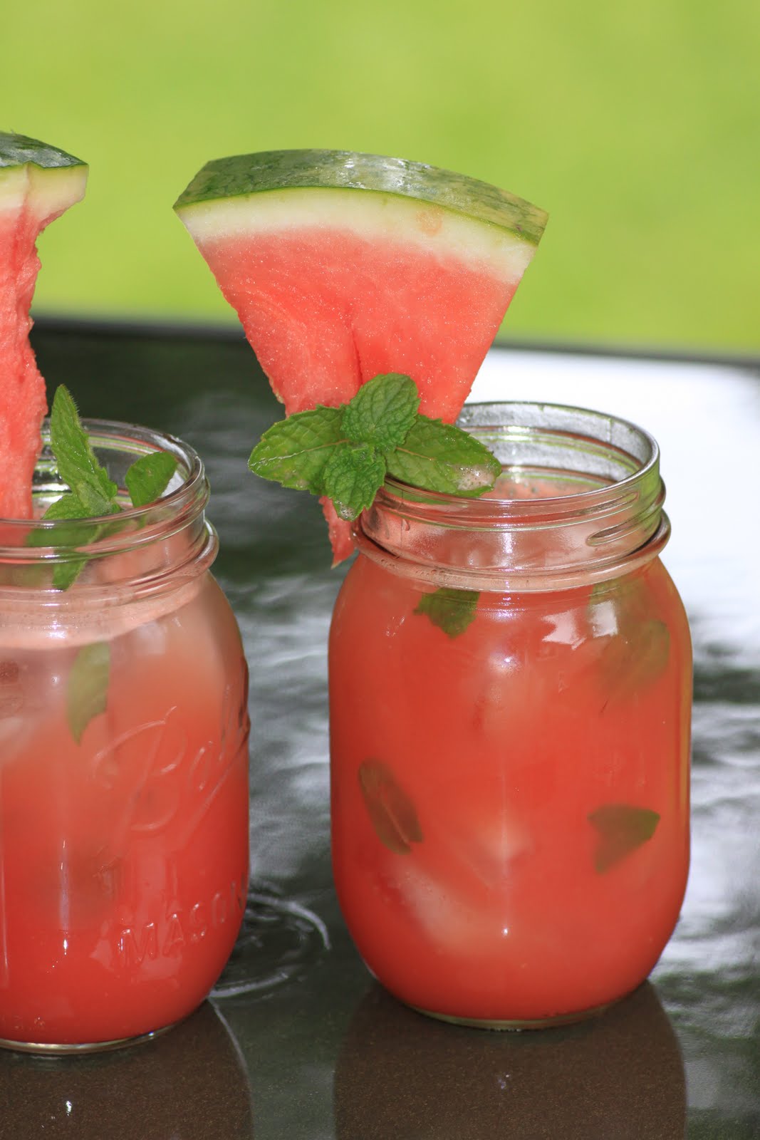 Beauties and the Feast:: Thirsty Thursday - Watermelon Mojitos