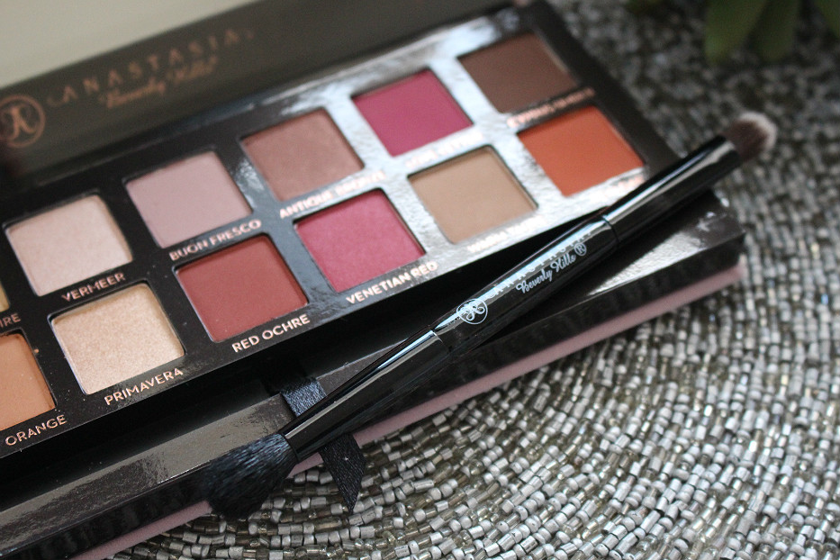 Anastasia Modern Renaissance Eyeshadow Palette: Review, Swatches & FOTD ...