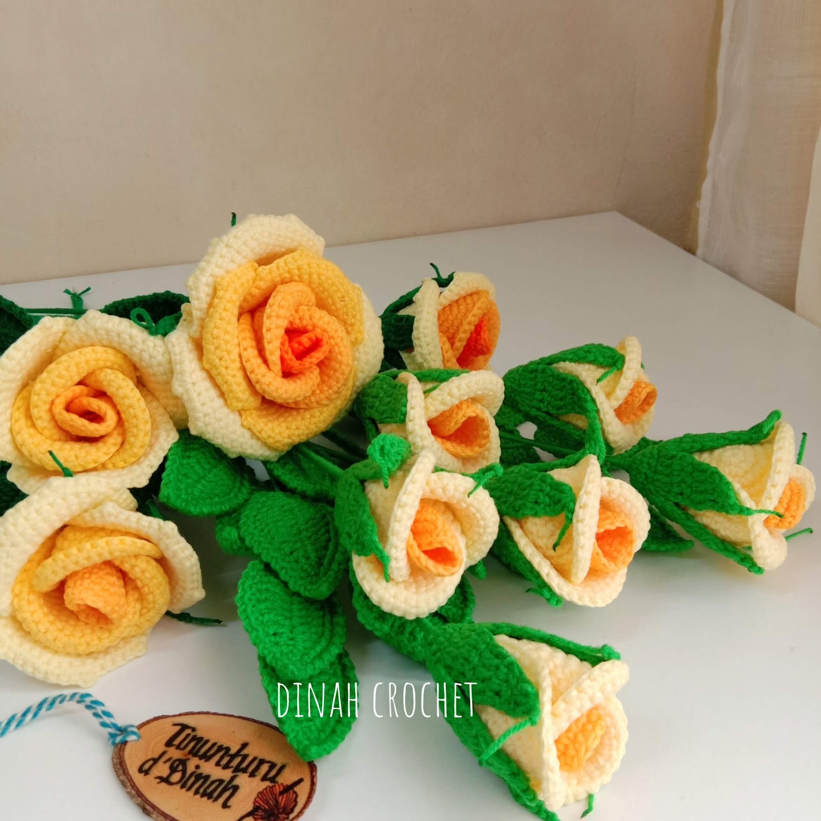 Dinah Crochet: Bunga ros kuning