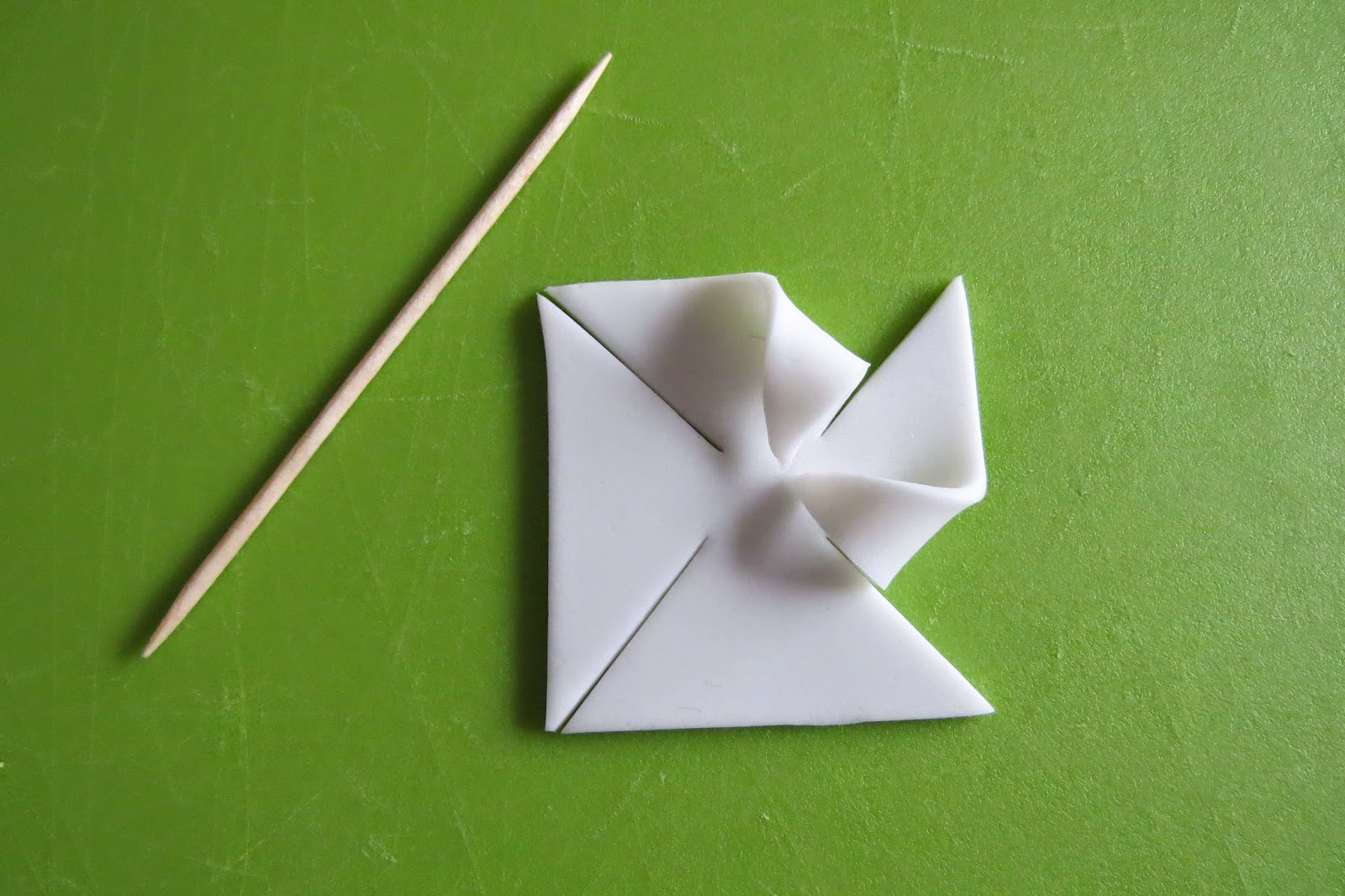 Backorphine english: TUTORIAL - Fondant windmill