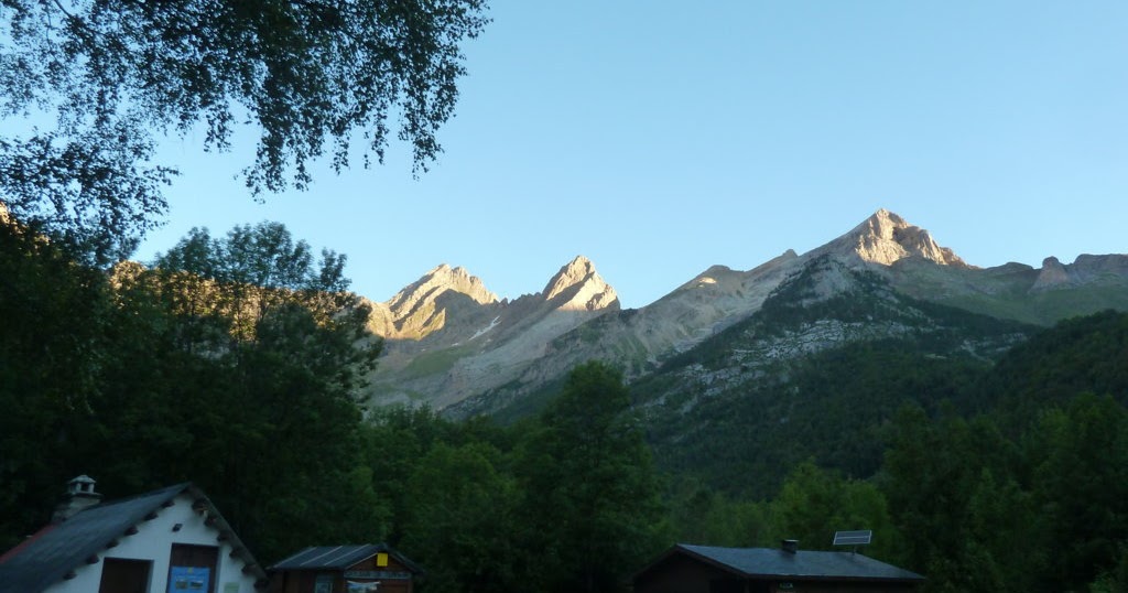 NIRE MENDIAK: PETIT ASTAZOU (3.015m) y GRAND ASTAZOU, 3.071m (Un ...