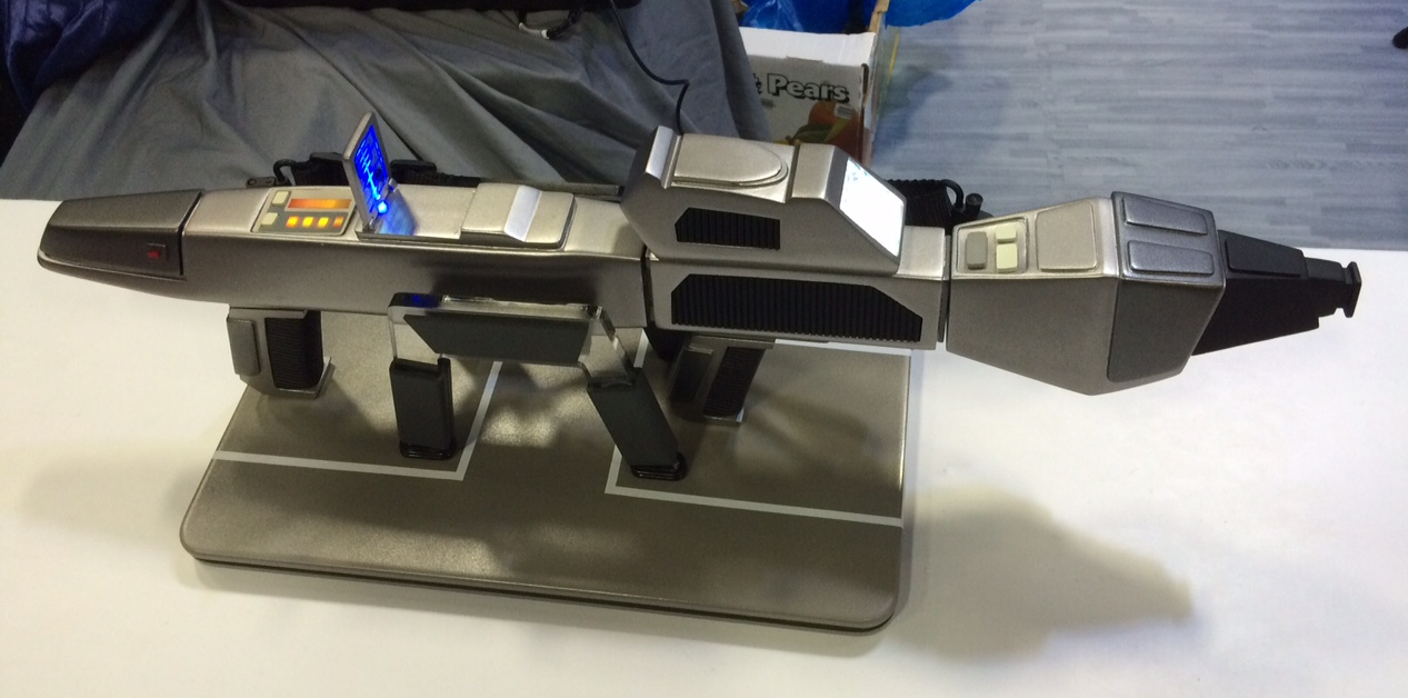 The Trek Collective: Anovos' Star Trek phaser replicas