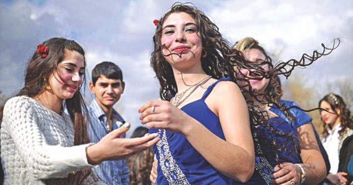 Bulgaria : The Bride market