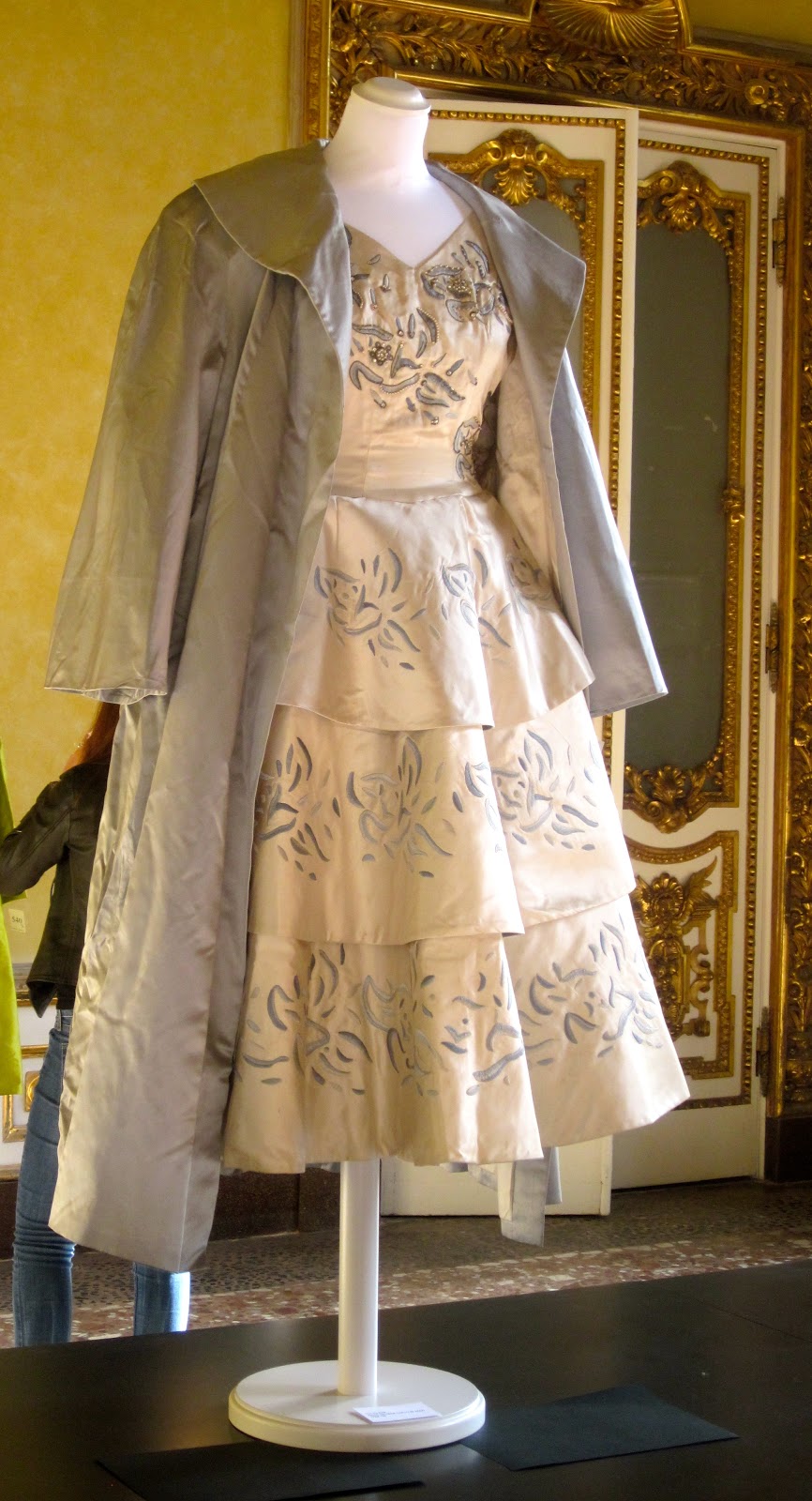 Anna Rontani haute-couture wardrobe - Paillettes&Champagne