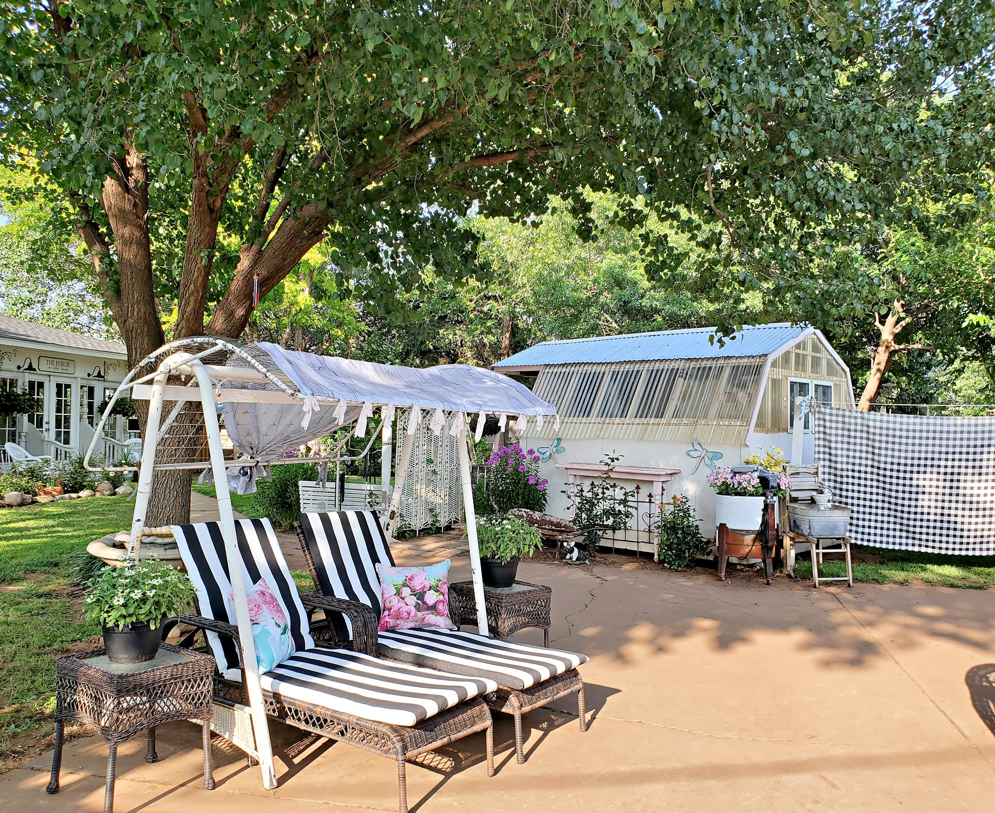 Penny's Vintage Home: Repurposed Swing Frame