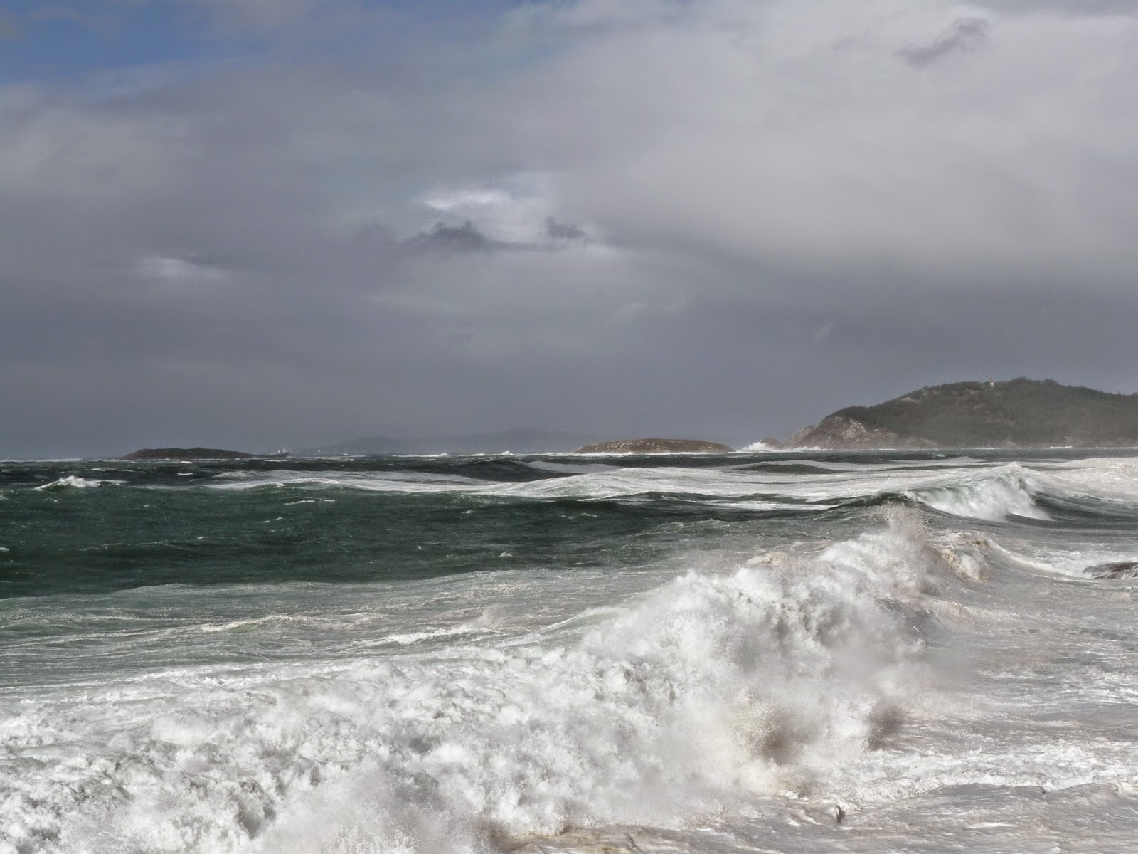 Fotos y videos de buques en Vigo: Después de la tempestad viene la ...