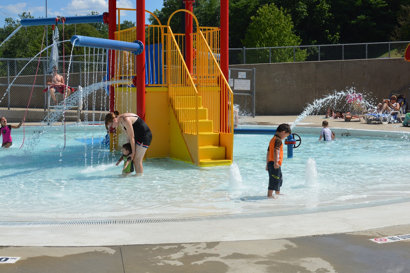 Huang Family: Ellis Park Pool