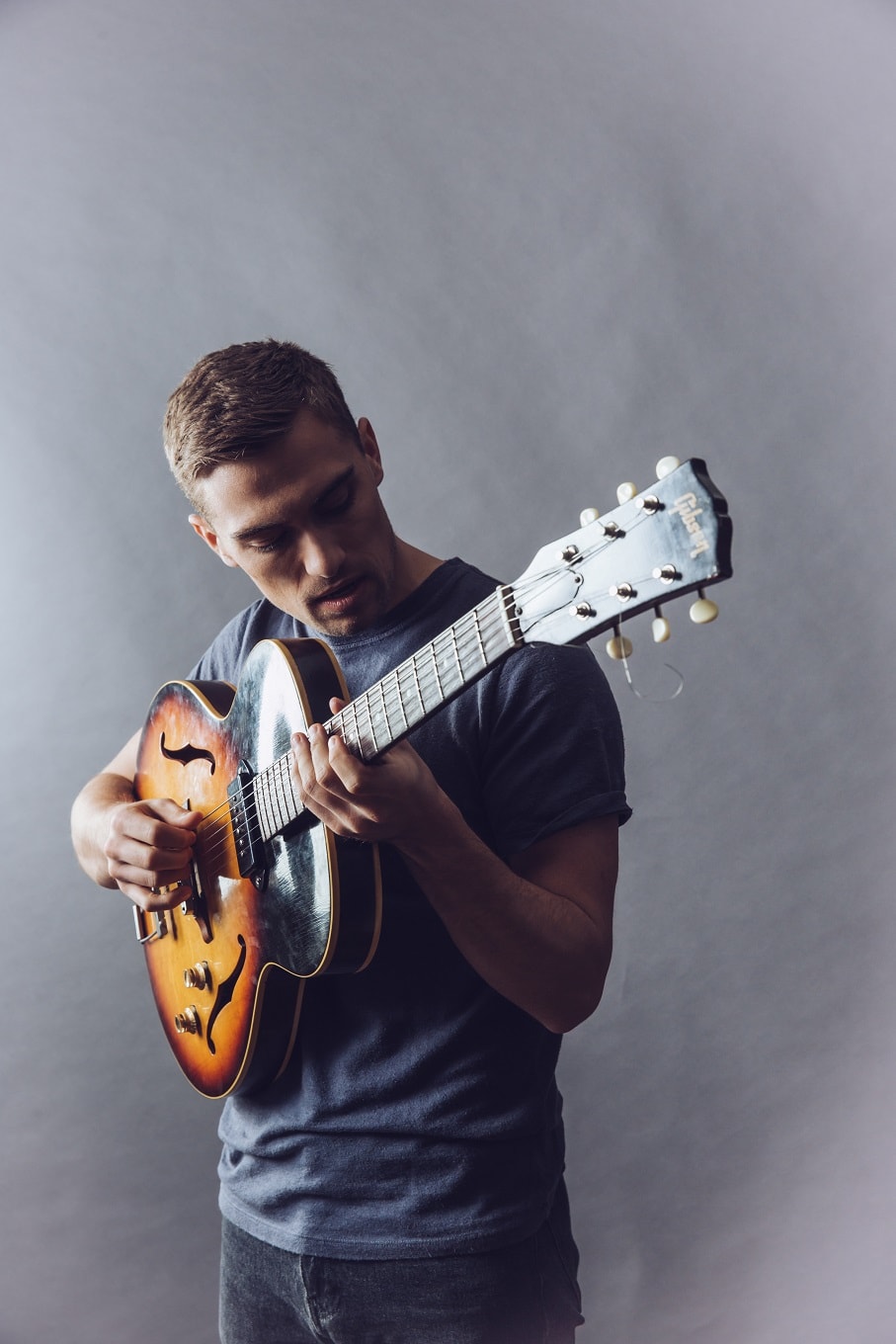 Rhys Lewis Talks About His New EP "Bad Timing"