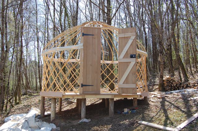 The (d)evolutionary: How to make a yurt platform - Alex's fairly ...
