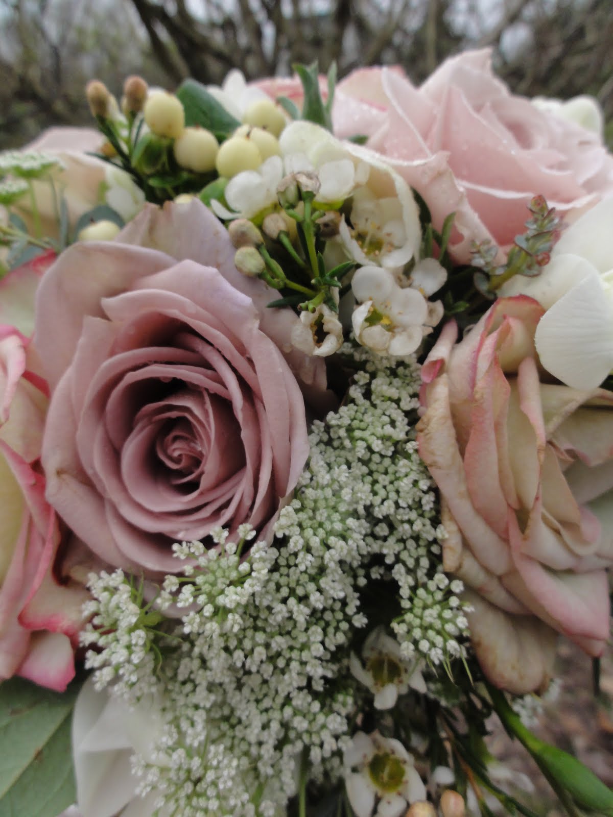 Tiger Rose Floral Design: Subtle Vintage Floral Design