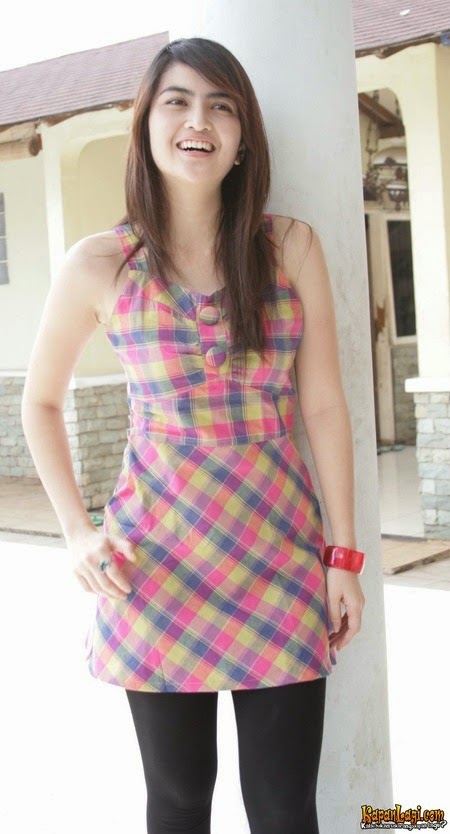 Foto Artis FTV Cantik Kadek Devi Terbaru 2013 (Profil & Biodata)