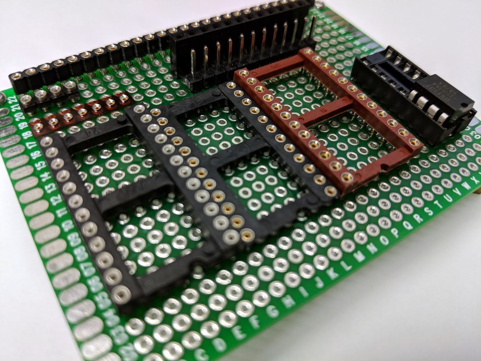 40% Keyboards: Sockets