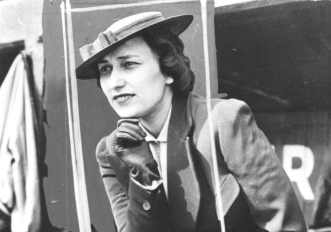 Maria McKenzie: Effa Manley: Another White Woman Passing as Black