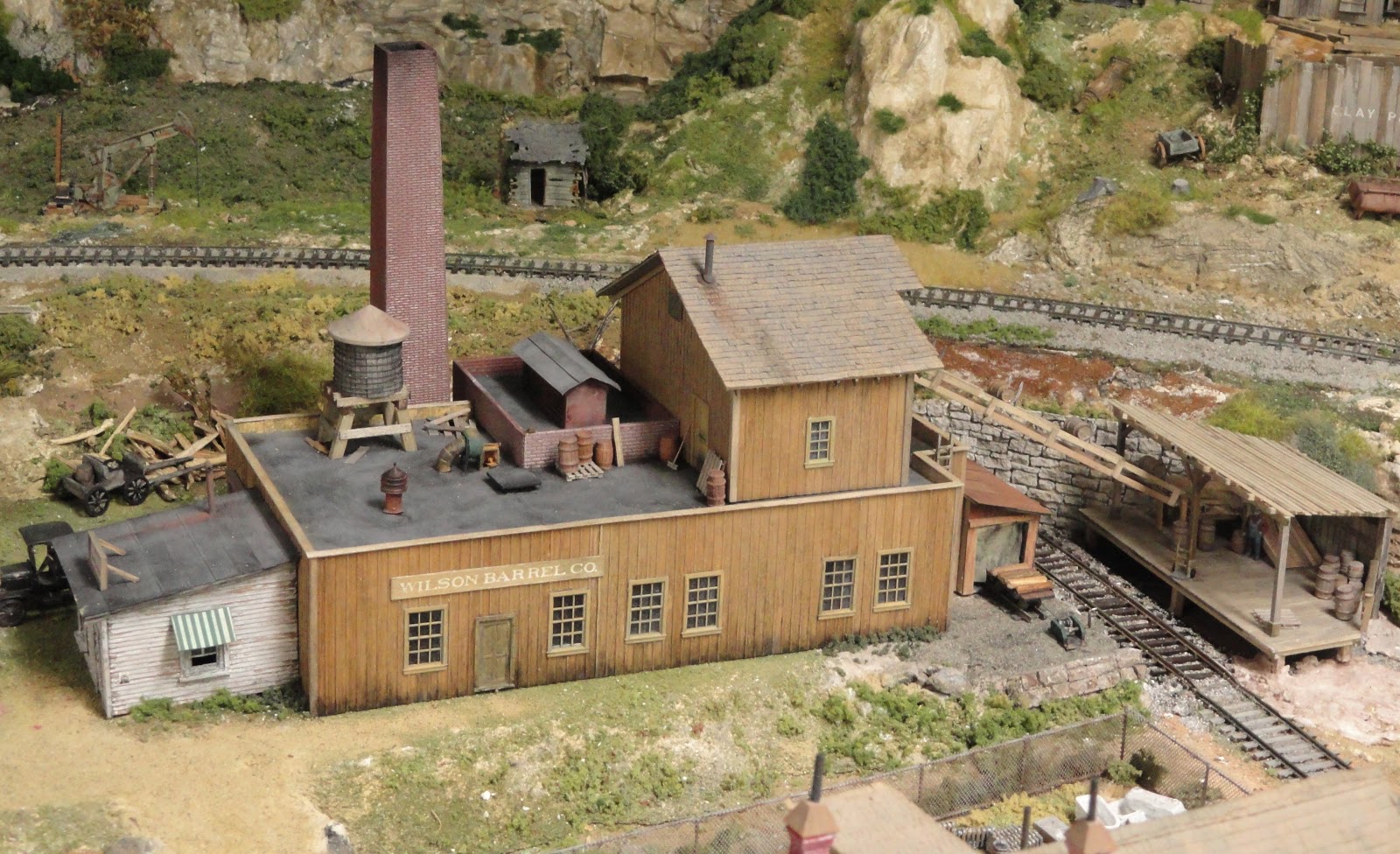 Model Railroad Minutiae: Finished barrel factory model