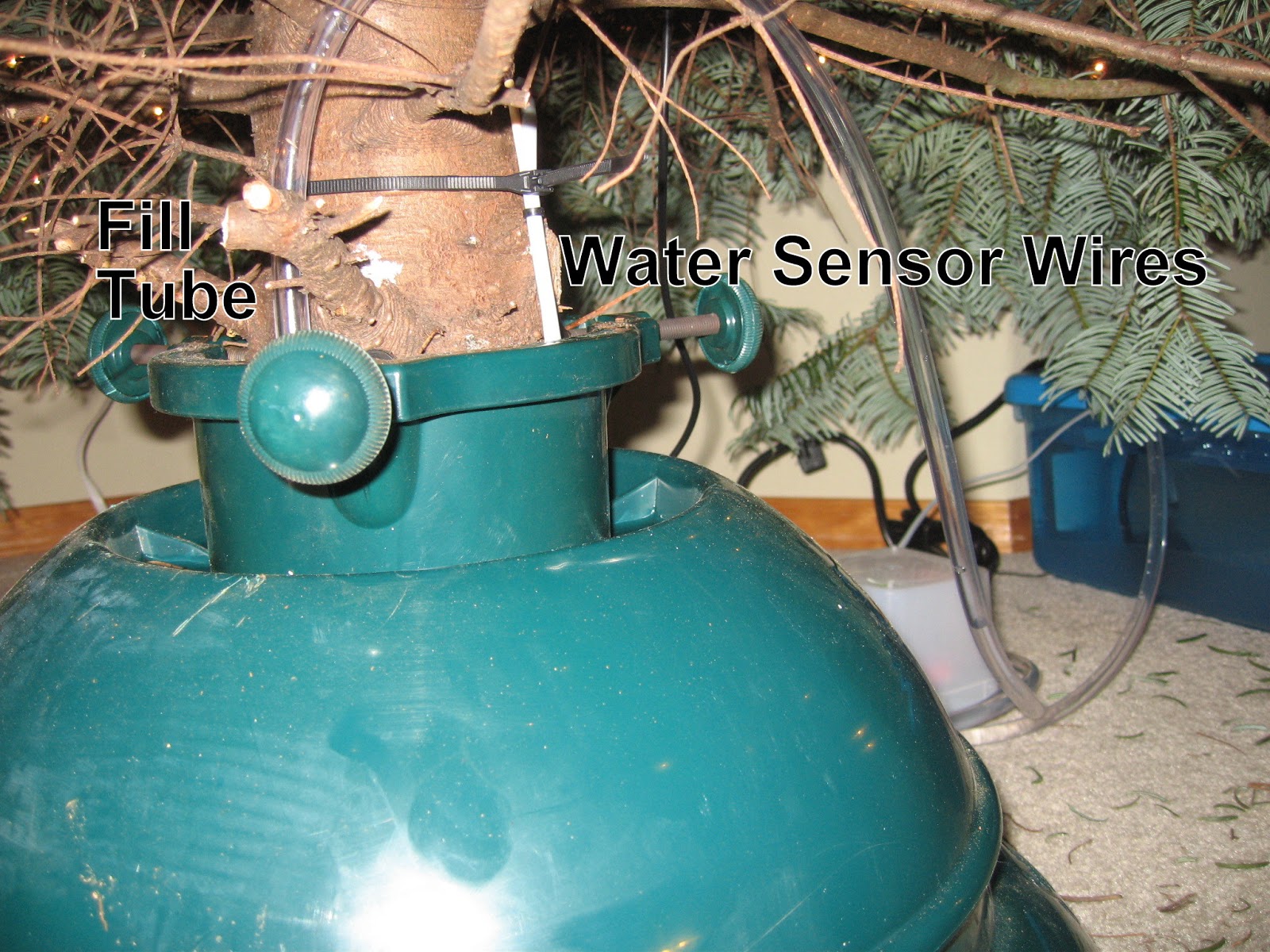 Tinkering Lab: Automatic Christmas Tree Waterer