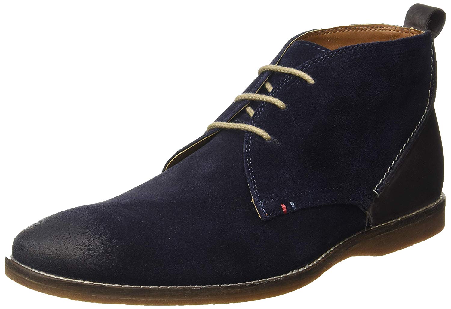 What to Wear on a First Date? - Dino Deals