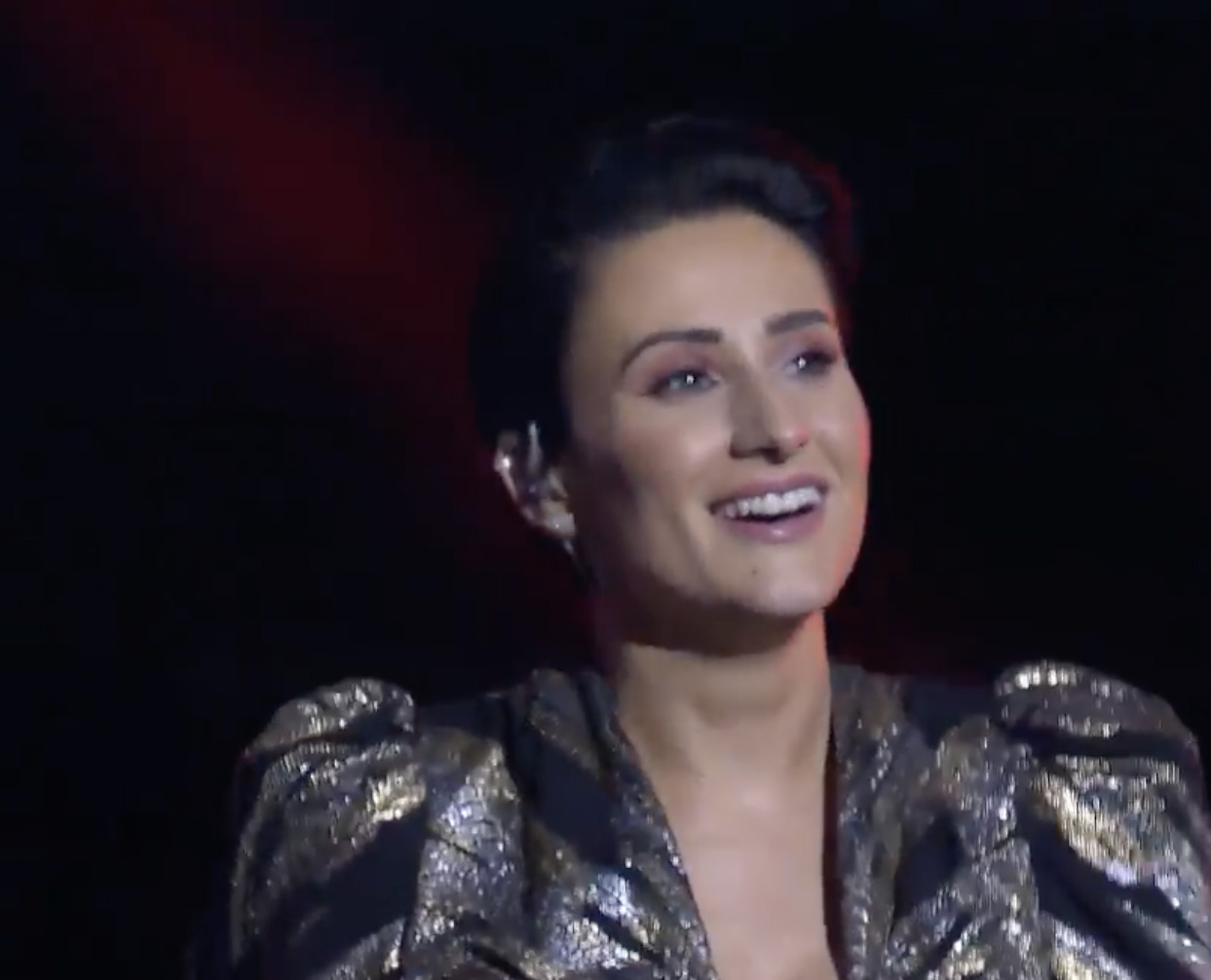 Previously Sydney powerhouse vocalist and songwriter Diana Rouvas and ...