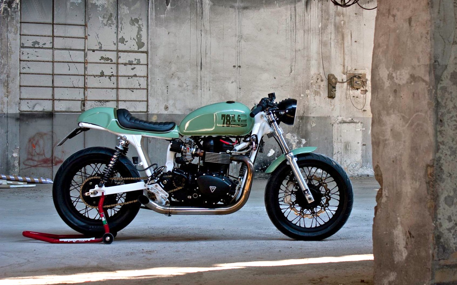 Mr Gasser Inazuma Café Racer