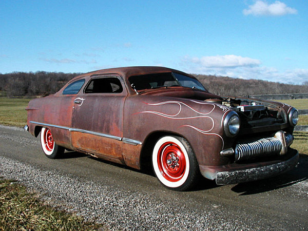 Rockabilly garage: Ford 1950 rat rod