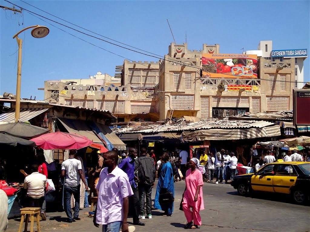 Madame Tay: Markets in Dakar: Sandaga and HLM
