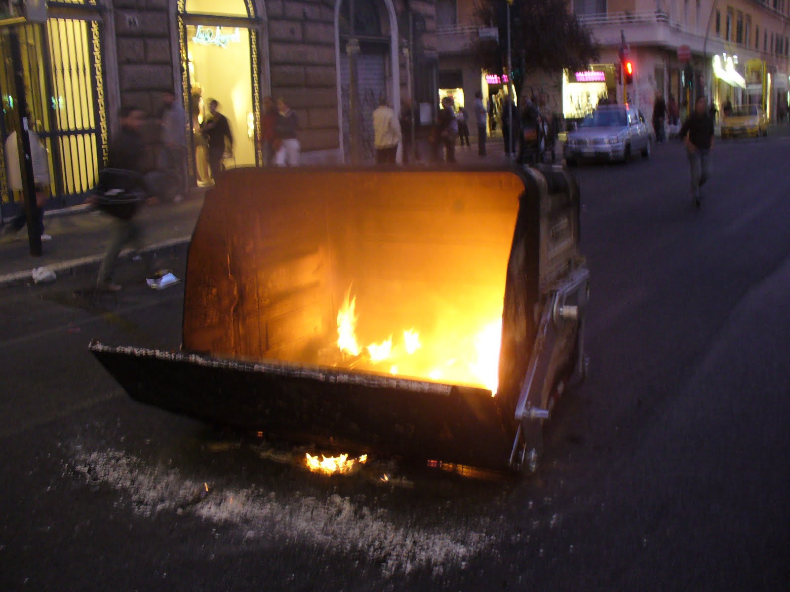 Roman Riot - Business Insider