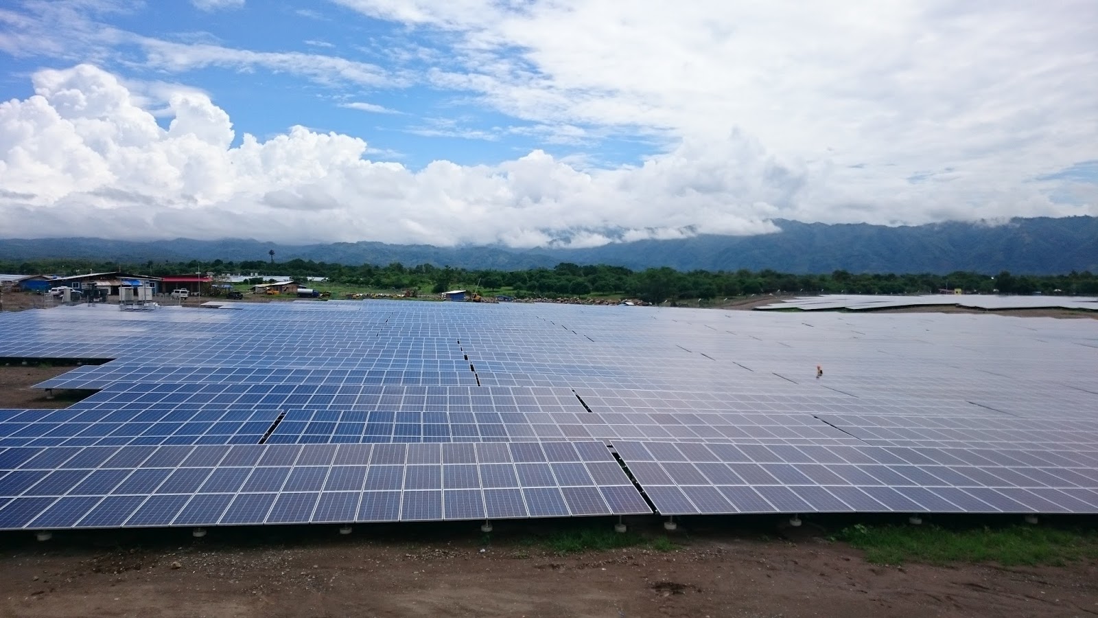 Renewable Energy: Indian Solar power capacity addition outstrips wind in Q1